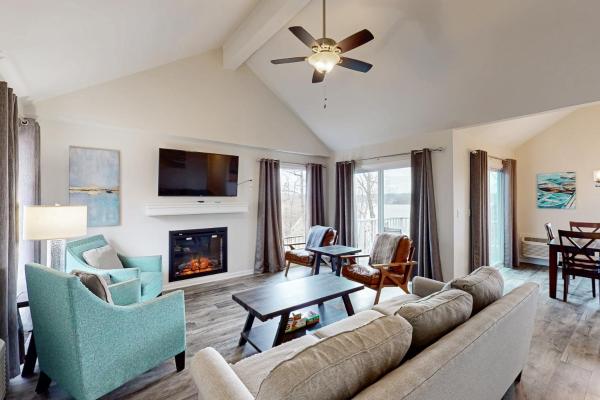 Lakeside Hideaway - United States