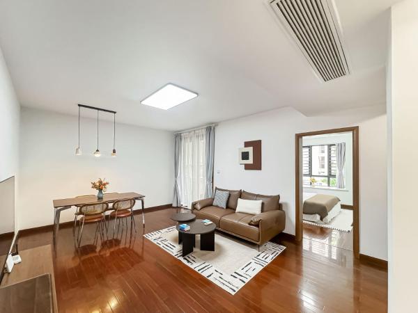 Tyms 2br Apt Weiningrd Near Cesis Line2 - Shanghai