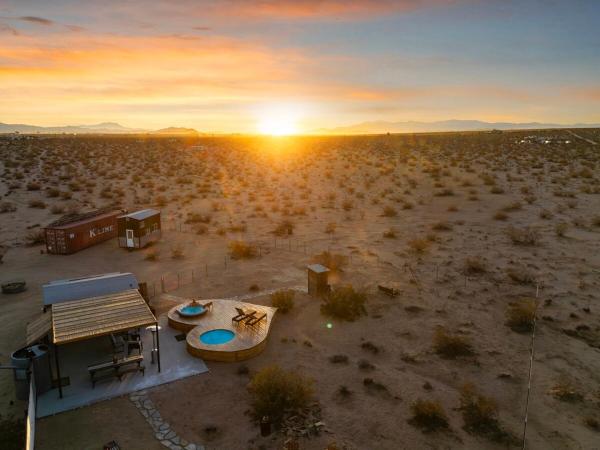 Mindy's Rustic Rabbit Cabin - Heart - Spa - View - Joshua Tree National Park