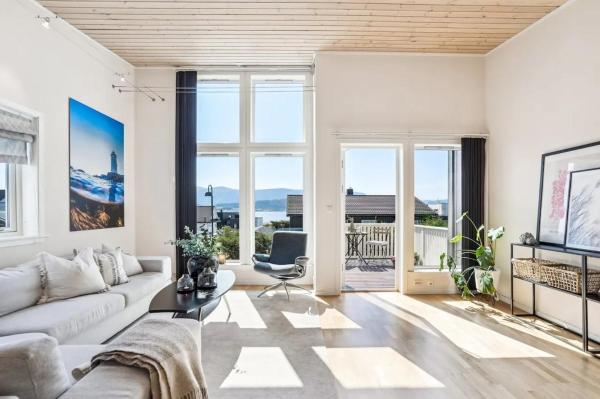 Moderne Rekkehus Nært ÅLesund - Alesund