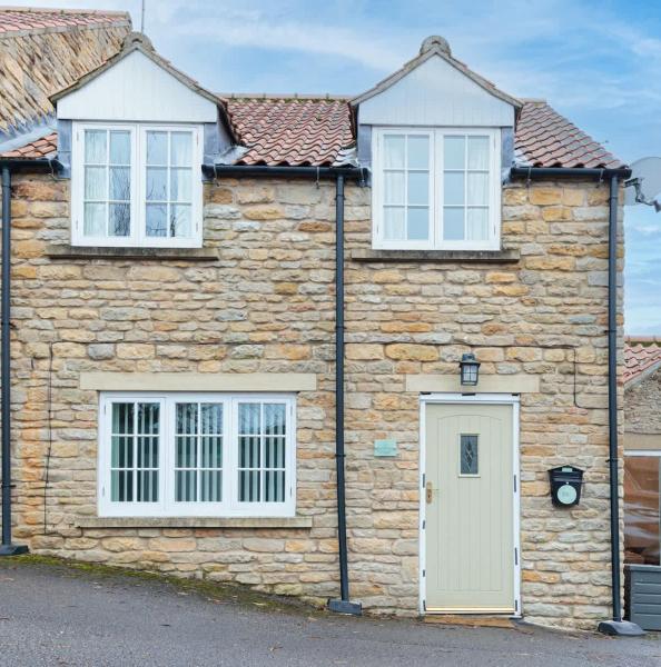 Sunflower Cottage - A Charming Family Cottage - Yorkshire