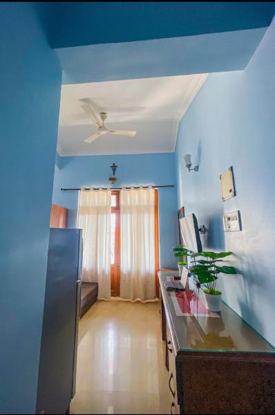 Colva Beach 5 Mins Away, Rich Nest Jacuzzi Studio Apt South Goa - コルバ