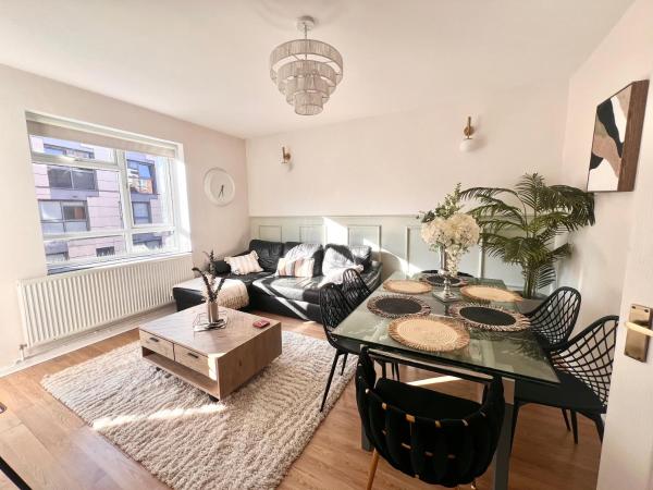 Central City 3 Minutes To Tower Of London Trendy Shoreditch Recently Refurbished 3 Bedrooms Sleeps 8 - London