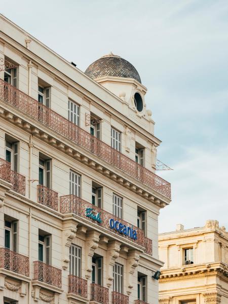 Escale Oceania Marseille Vieux Port - Mimet