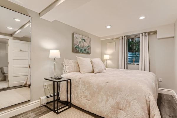 Guest Suite At Hilltop And Cherry Creek Near To Museums - Denver, CO