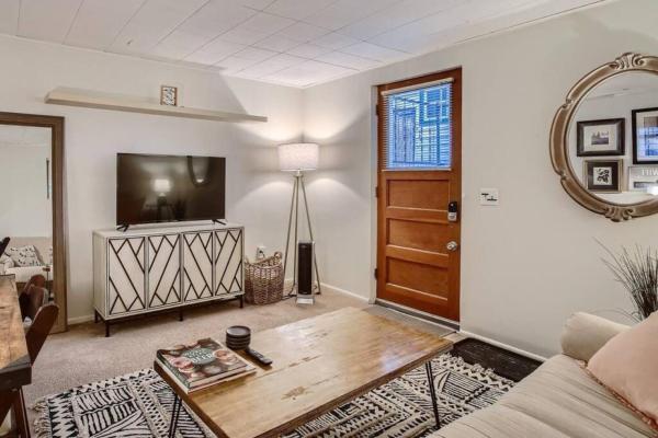 Guest Suite In West Denver With A Full Kitchen - Morrison, CO