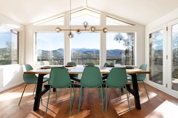 Luxury Mountain Getaway With A Hot Tub And Deck - Cripple Creek, CO