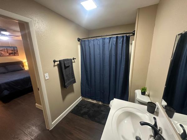 Miami Court Cottage - Lakeland, FL