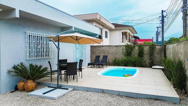 Brusque: Casa Aconchegante Com Piscina - Brusque