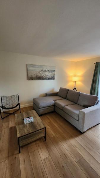 Entire 2 Bedroom Apartment By Uw Research Park - Ps5 - St. Jacobs