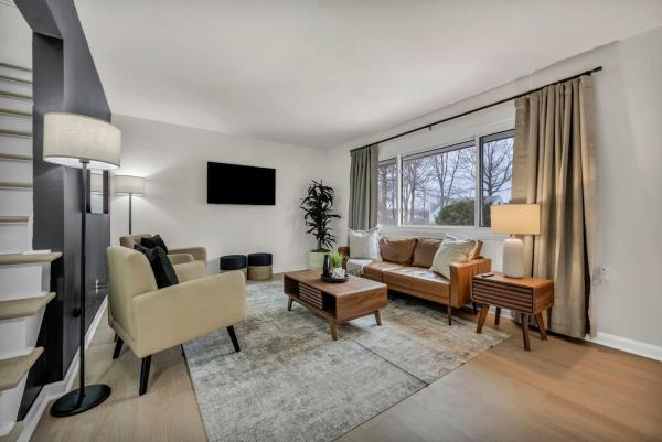 New! Modern Retreat Near Cle-game Room-renovated - Avon, OH