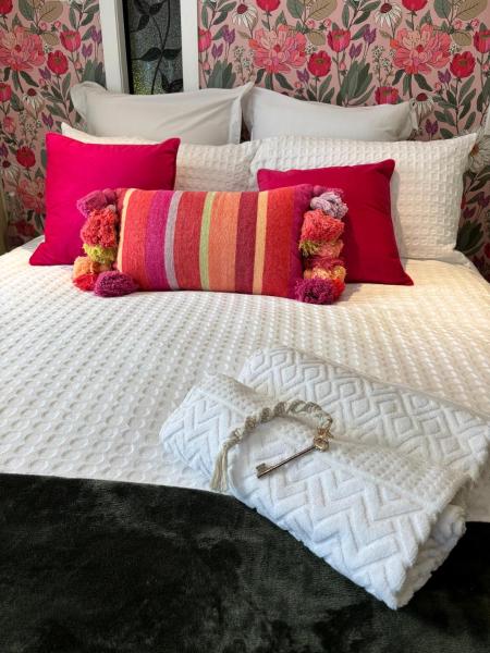 Forest Waters Raspberry Dream Cabin - Kerikeri