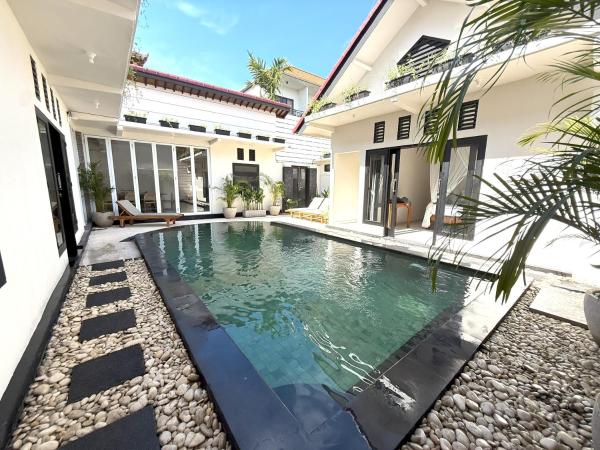 Villa Kas Legian Seminyak - 6 Bedroom Villa - 세미냑