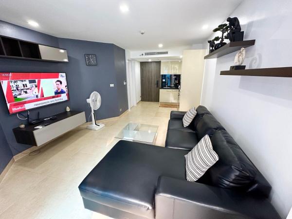 Large Luxury Condo - Pattaya City Centre - Centara Avenue, Pool View - 217 - Pattaya