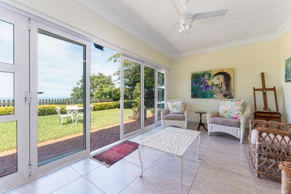 48 Mahogony Drive, Beverly Hills Estate - Dolphin Coast