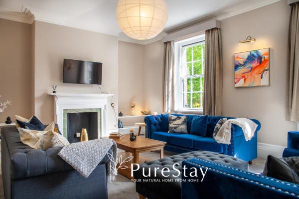 Brandnew Big 6 Bedroom House Near Derbyshire Cricket Ground And Derby County Football Club Sleeps 15 By Purestay - Derby, UK