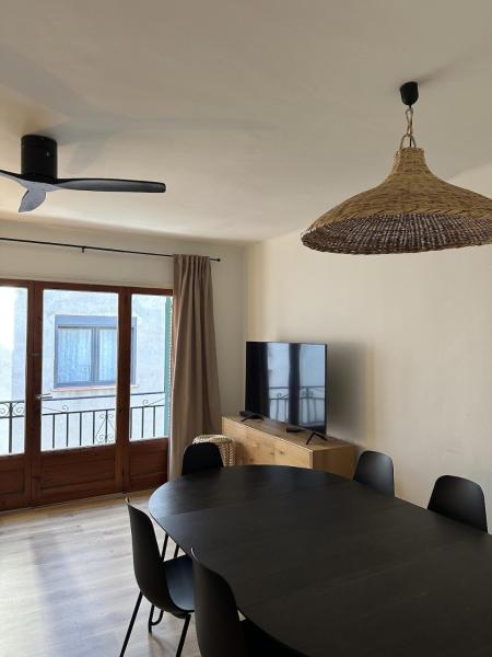 Charming House In The Center Of Roses - Cadaqués
