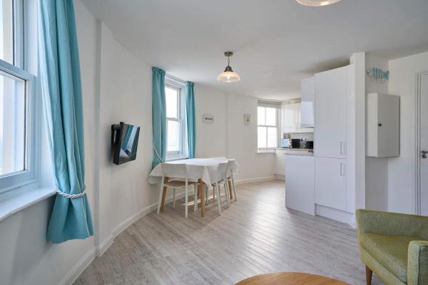 Host & Stay - Beachside Gallery - Weymouth