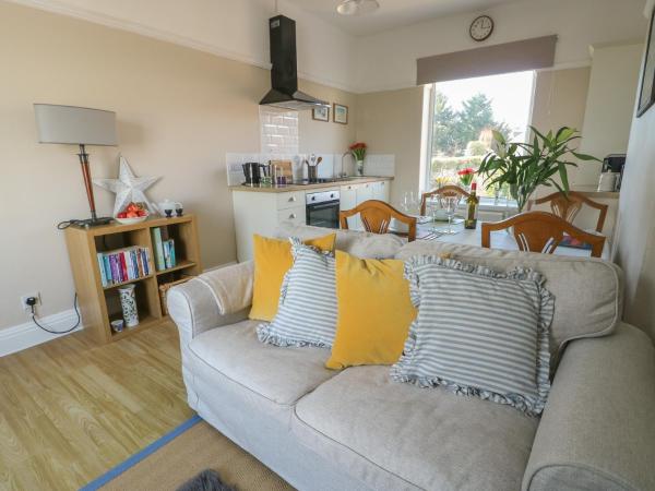 Rhos Retreat No 7 - Colwyn Bay