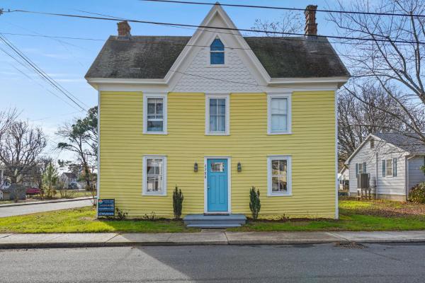 Windsor House - In Town Historic Charm - Chincoteague, VA