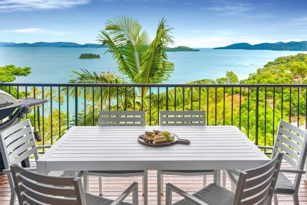 Panorama 10 - Buggy Included! - Hamilton Island