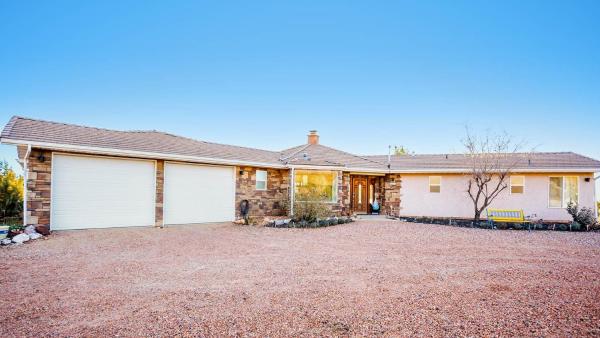 Red Rock Oasis In Kanab Pet Friendly - Coral Pink Sand Dunes State Park, Kanab