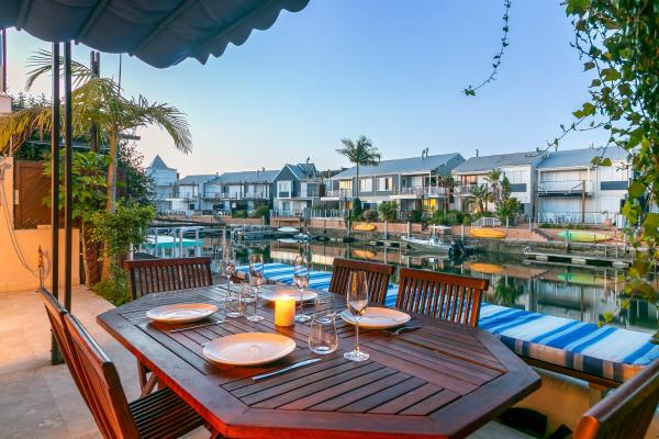 Barefoot Bliss At The Knysna Quays - South Africa