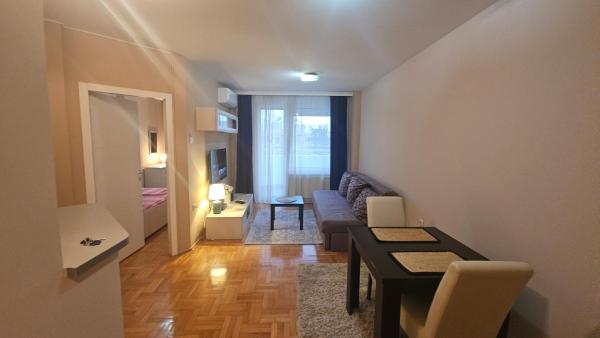 Riverside Rest - Niš