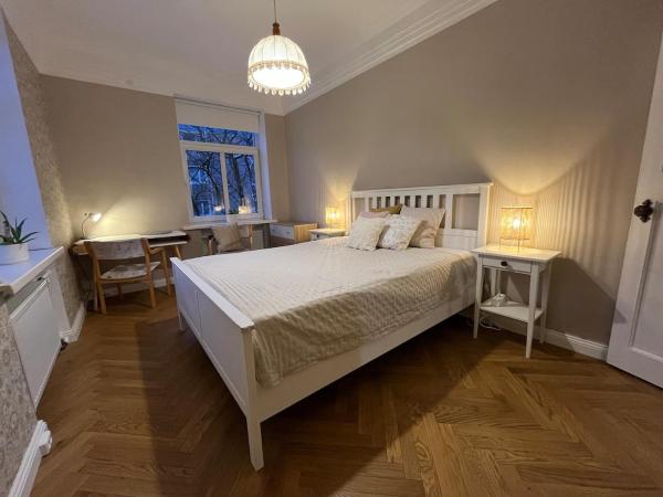 Spacious & Stylish Apartment In City Center - Tallinn