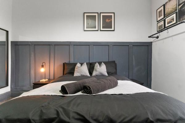 Lovely Moseley Studio- 4 - Birmingham