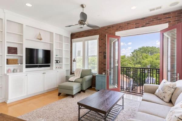 Brooklyn Arts Condo - Wilmington, NC