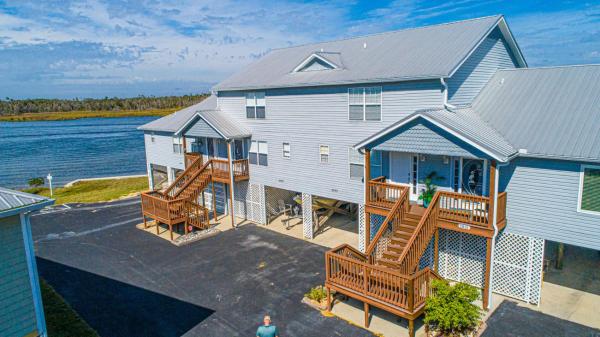 Rivers Edge Retreat On Crystal River With Pool - Crystal River