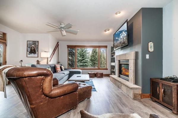 Luxurious Condo Gated Community Pool Hot Tubs - Edwards, CO