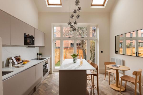 Fivem West Hampstead - South - Swiss Cottage - London