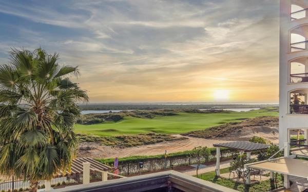 Cozy Golfside Studio - Abu Dhabi