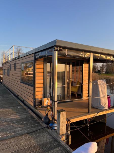 Houseboat Mét Sloep - Groningen
