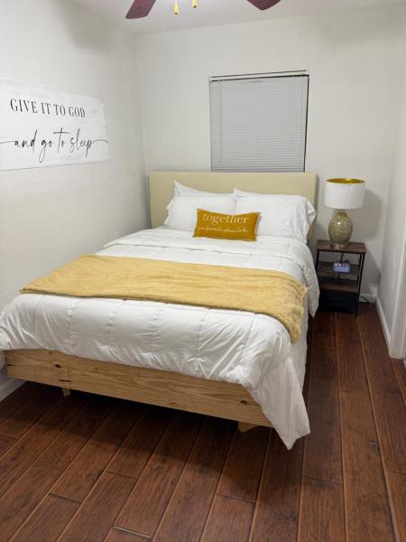 Eagle Stay 14 - Eagle Pass, TX