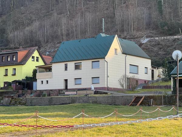 Ferienhaus Am Elberadweg Mit Sauna & Kamin - Natur, Erholung & S-bahn-anbindung - Saxon Oase - Struppen