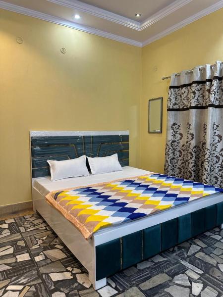 Dhanani Guest House - Varanasi