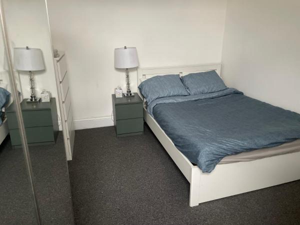 Room Close To City And Hospital - Vale of Glamorgan