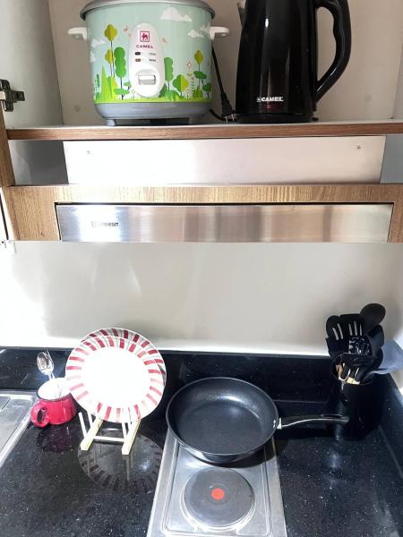 Unistay Shore 3 Tower 2 10th Floor W Balcony Pool View - Metro Manila