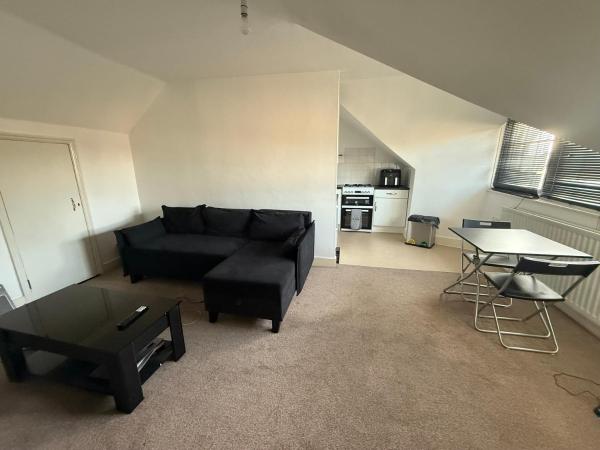 Spacious 1 Bed Apartment - City of London