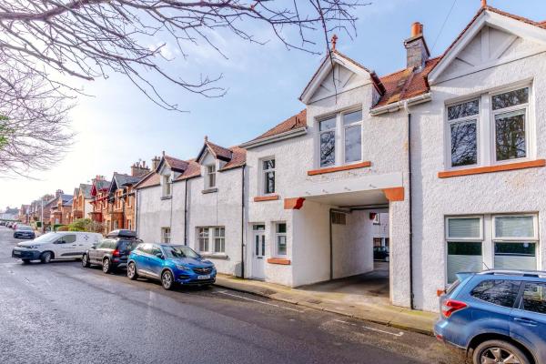 Classy Private Spacious Flat - North Berwick