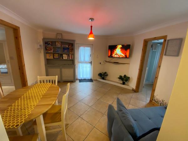 Beach Golf Getaway Apt 1 - County Donegal
