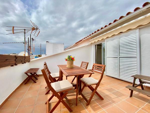 Lloguer30 White Home, Terrace With Views, Close To The Beach - Sant Feliu de Guíxols