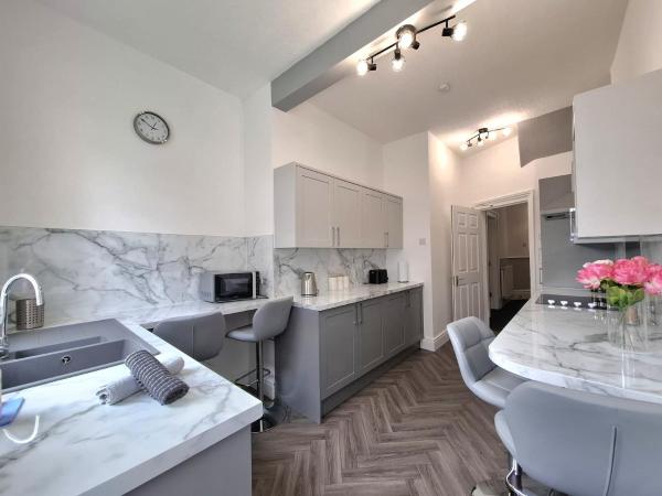 Central Luxury Town House - Blackpool