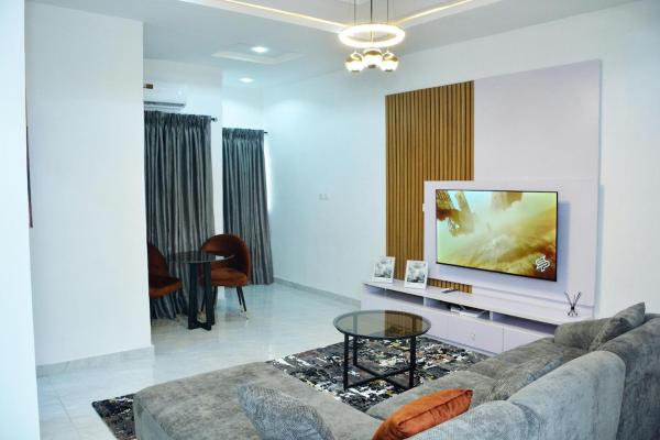 Cozy 2bed Apartment - ラゴス