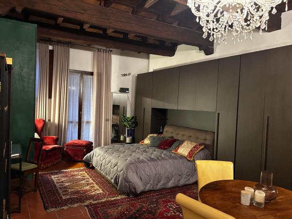 Maison Mayr - Ferrara, Italia