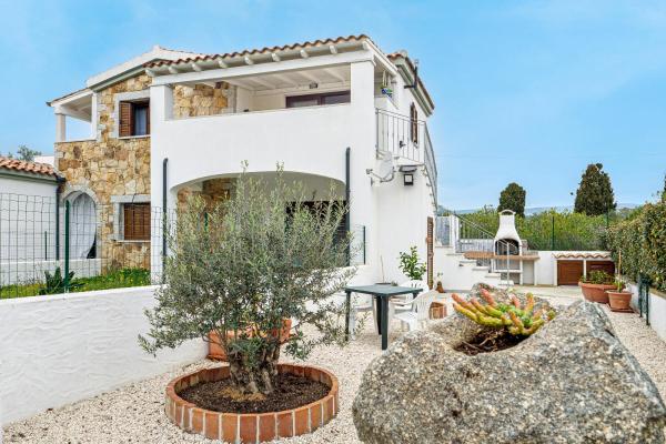 Casa Rosa A San Teodoro - San Teodoro