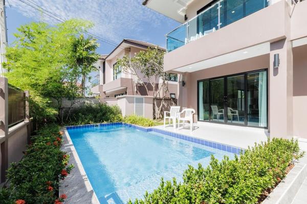 芭堤雅独栋泳池 五卧 最多可住13人 可以派对 - Pattaya